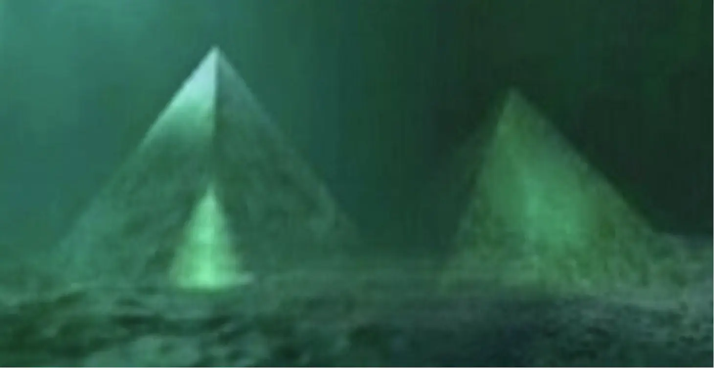Two Giant Underwater Crystal Pyramids Discovered In The Centre of The ...